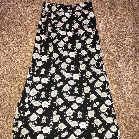 American Eagle Outfitters Skirts American Eagle Black And White